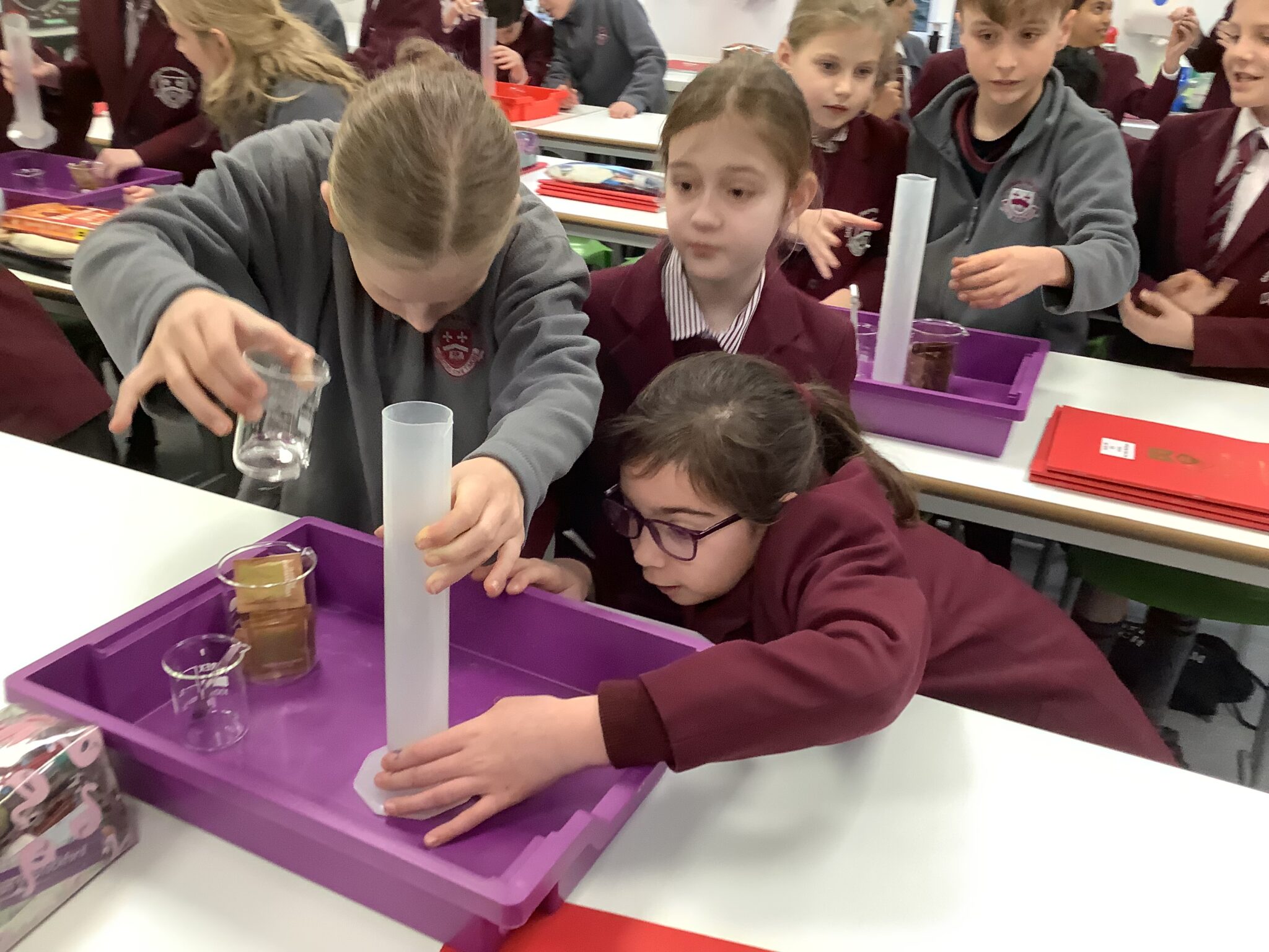 Year 5 Chemists Look at Solutions - Caterham Prep